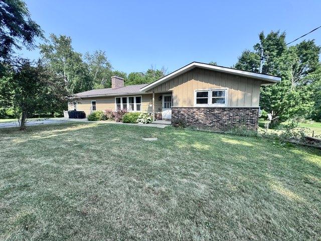 W10652 Shanks Rd, Portage, WI 53901