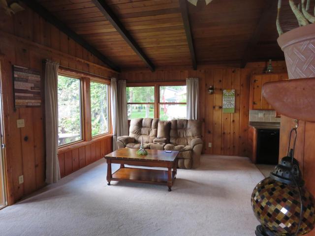 W10243 Del Bern Acres