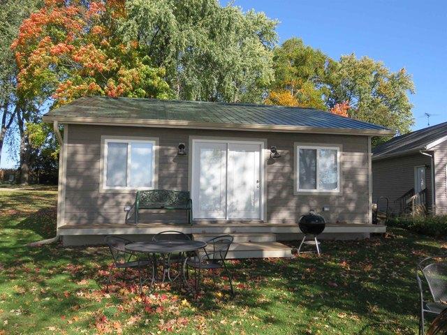 W10397 Blackhawk Trl, Fox Lake, WI 53933