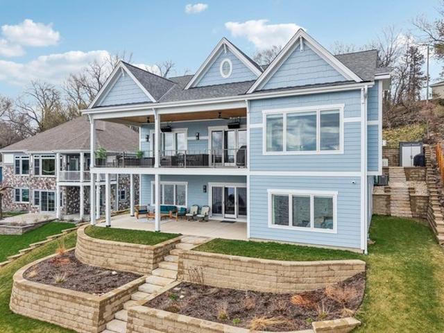 W1176 S Shore Dr, Palmyra, WI 53156