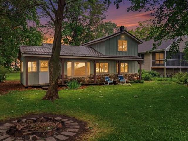 W11020 Howard Dr, Fox Lake, WI 53933