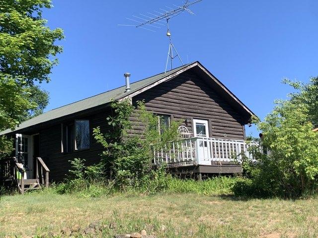 W12226 Bow String Dr, Hancock, WI 54943