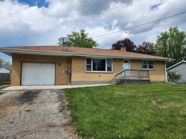 W1326 Honey Suckle Rd, Bloomfield, WI 53128