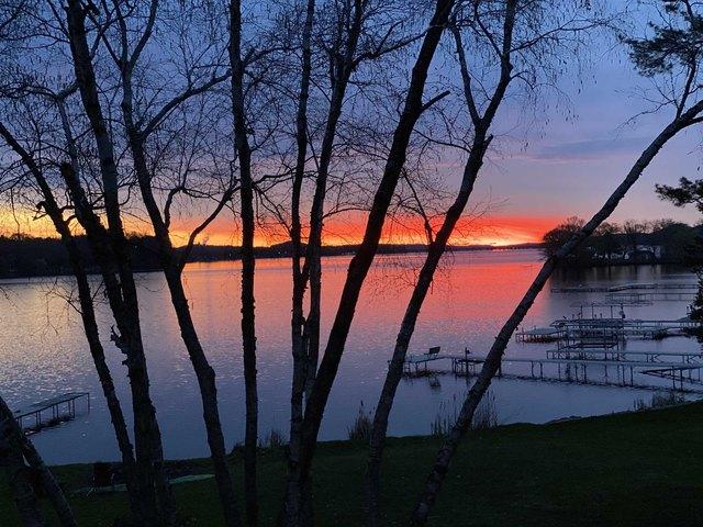 W13380 Lake Dr, Lodi, WI 53555