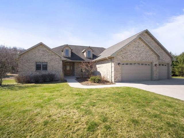 W1467 County Road MM, Ashippun, WI 53059