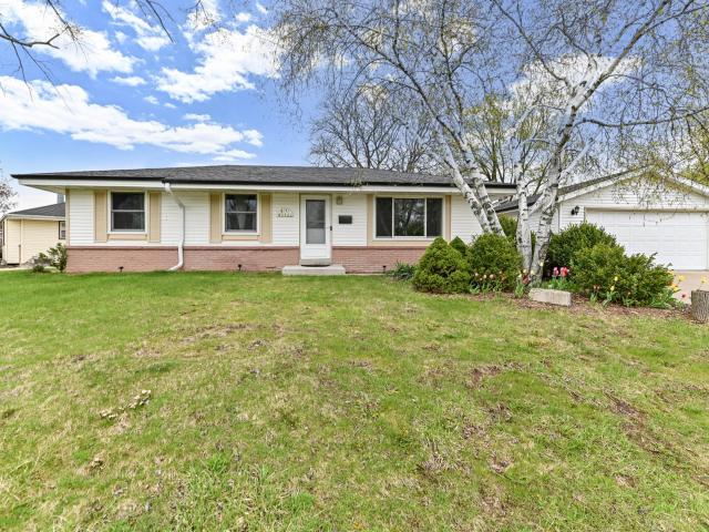 W147N8466 Manchester Dr, Menomonee Falls, WI 53051 | MLS #1959 | Compass