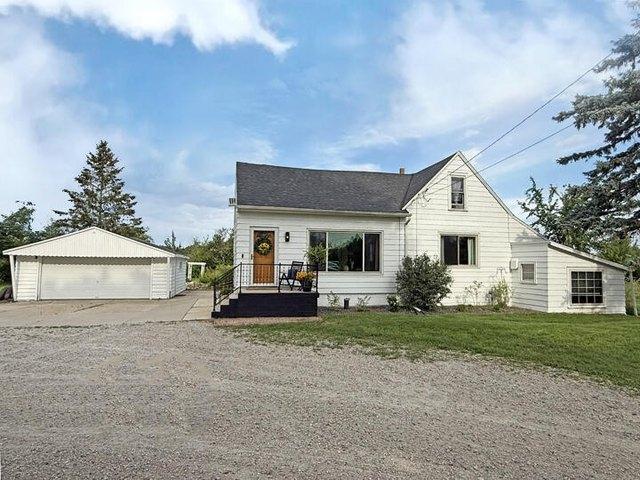 W140N11161 Country Aire Dr, Germantown, WI 53022