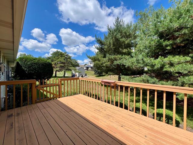 W141N9757 Knollcrest Cir