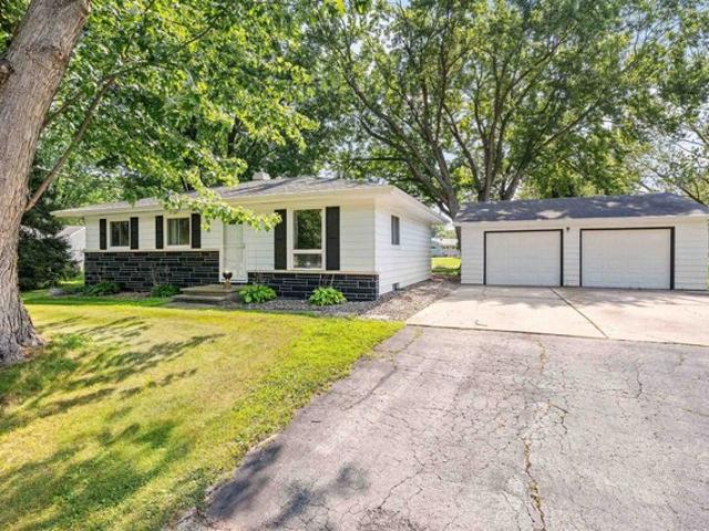W14256 Highland Ter, Ripon, WI 54971