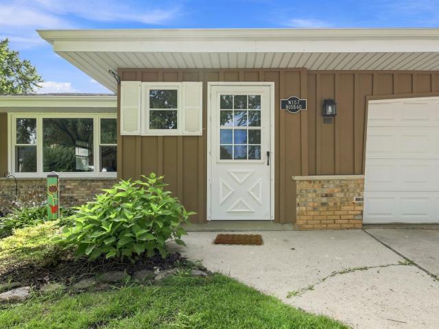 W157N10840 Catskill Ln