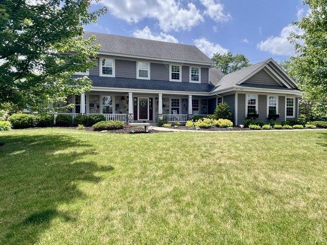 W151N7299 Paseo Ln, Menomonee Falls, WI 53051