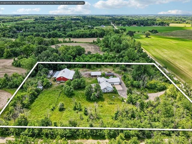 W151S9940 Thode Dr, Muskego, WI 53150