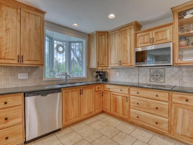 W164N9695 Water St