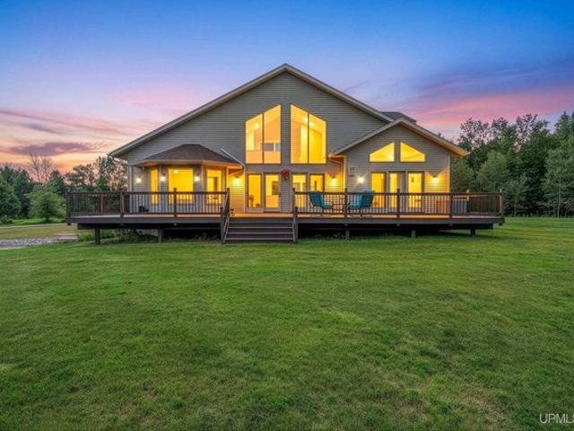 W1677 Orchard Ln, Wilson, MI 49896