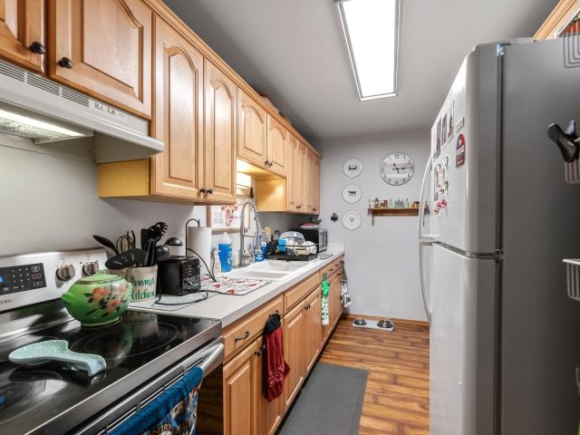 W168N11519 El Camino Dr