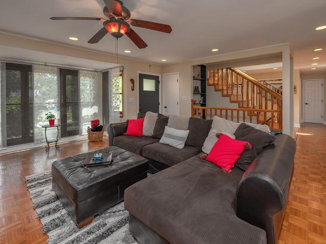 W160 Lilac Ave