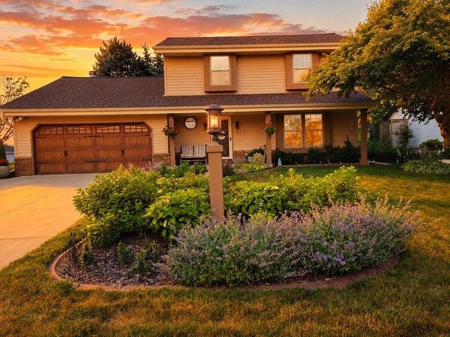 W163N10578 Ridgeview Ln, Germantown, WI 53022
