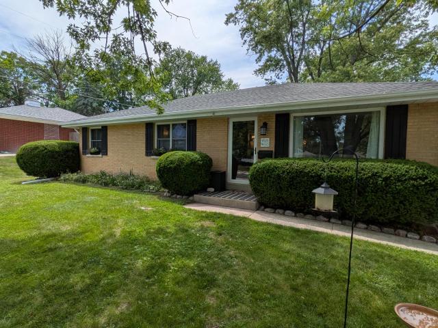 W170N9325 Woodlawn Dr