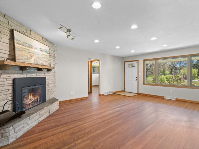 W172N9751 Division Rd