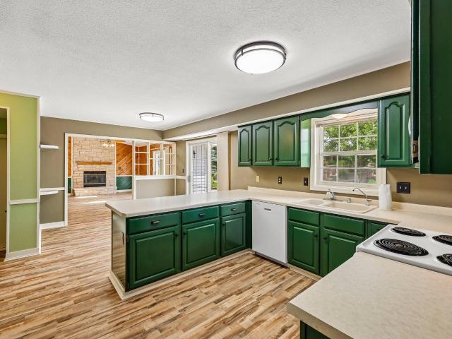 W183S8590 Sue Marie Ln