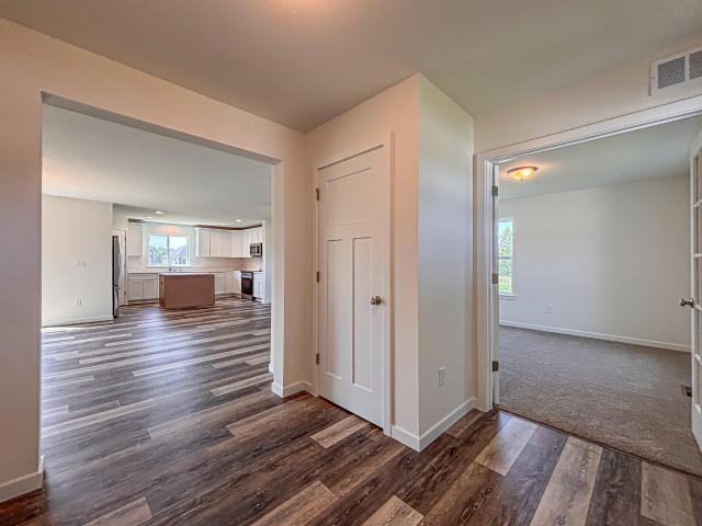 W194N15744 East Gate Ct