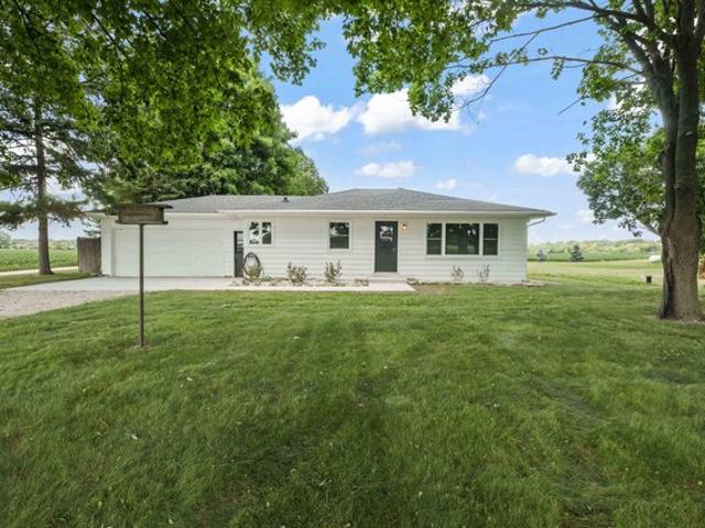 W196 County Road CW, Ixonia, WI 53036