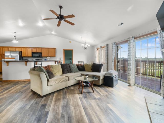 W197N16879 Stonewall Dr
