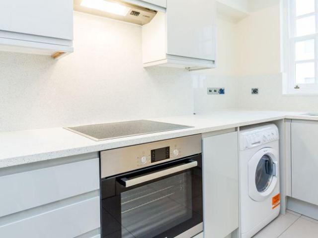 W1T 2 bed flat to rent £3,358 pcm £775 pw