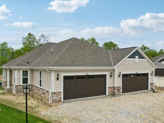 W204N17665 Laurel Pl Unit 601, Jackson, WI 53037