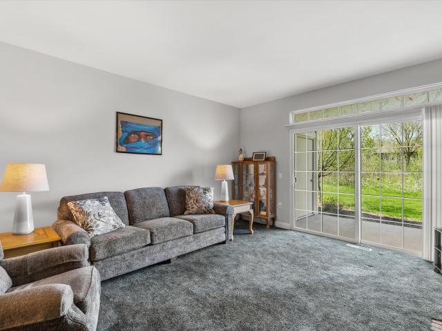 W205N16507 Cranberry Creek Ln
