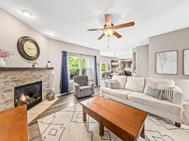 W206N16377 Marshland Dr
