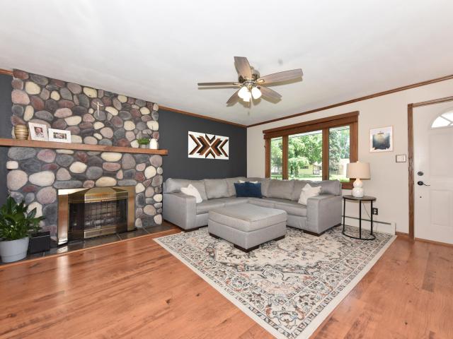 W200N9459 Woodside Ln