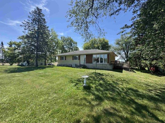 W2023 State Road 44, Markesan, WI 53946