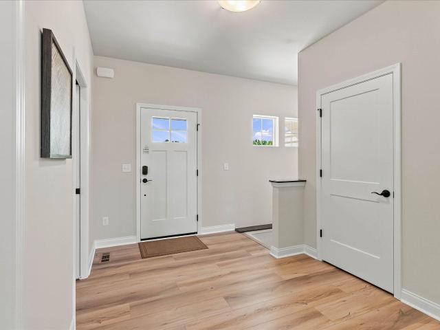 W214 n4932 Casey Ct, Menomonee Falls, WI 53051 | MLS #1954