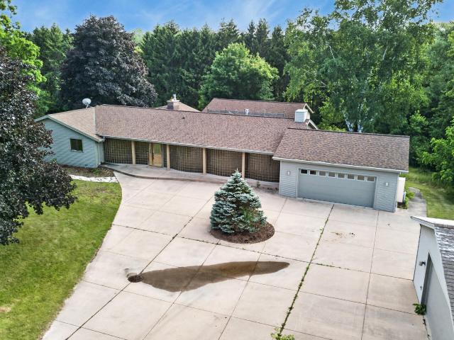 W2179 Shamrock Dr