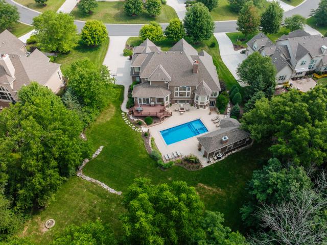 W210N5415 Carters Crossing Cir