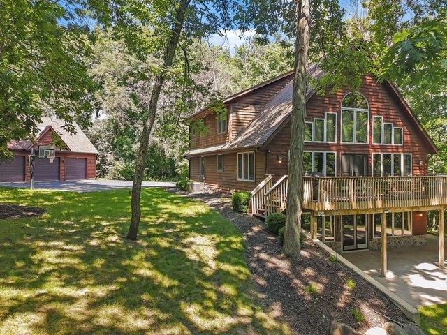 W2247 Beulah Heights Rd, East Troy, WI 53120