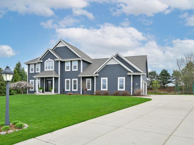 W223N3589 Ridgeside Ct