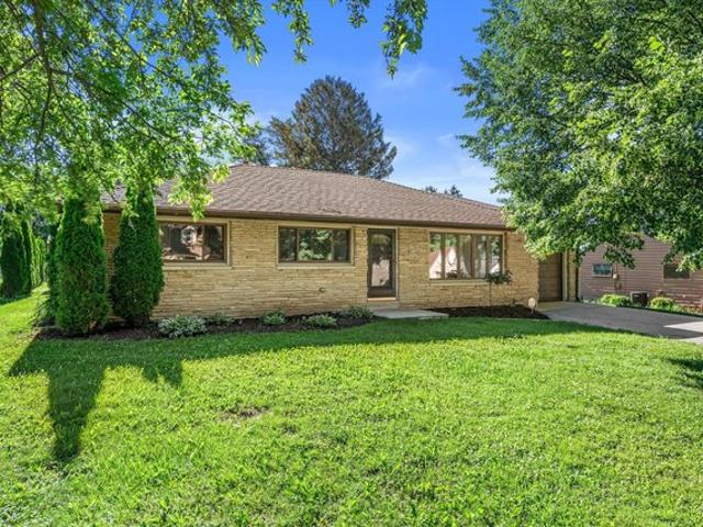 W238N6498 Elmwood Ave, Sussex, WI 53089