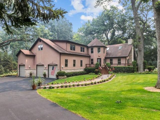 W2326 Carpenter Ln, Brooklyn, WI 54941