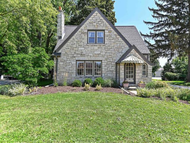 W232N6198 Waukesha Ave