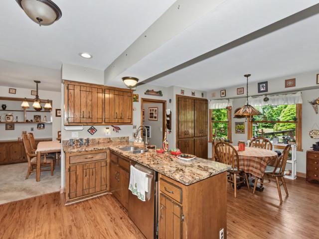 W245S7345 Heather Ridge Dr