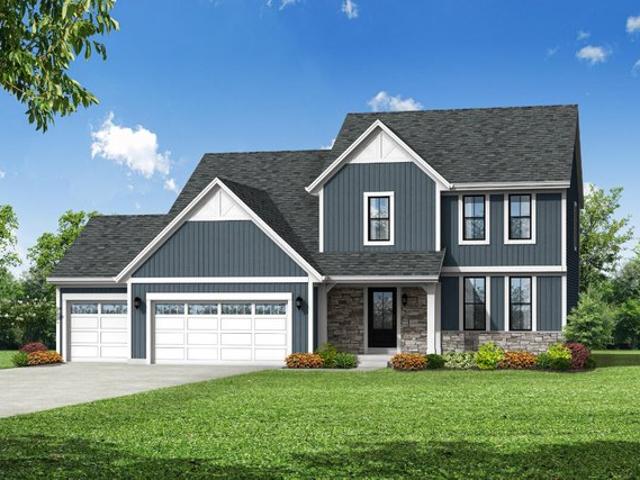 W251 N2464 Valleyview Cir, Pewaukee, WI 53072