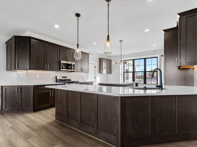 W251N2371 Valleyview Cir