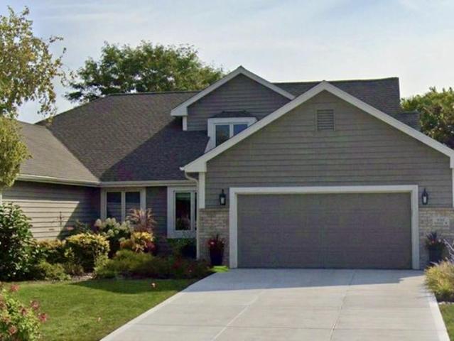 W264N2062 Deer Haven Ct Unit 2, Pewaukee, WI 53072