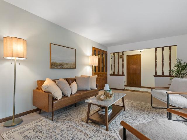 W265N6553 Beacon Hills Cir