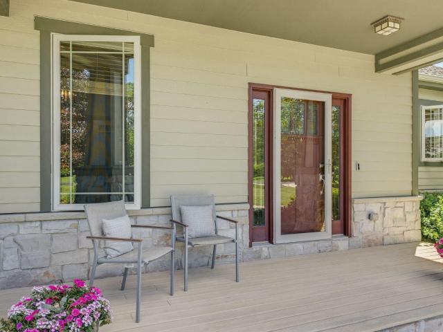 W266N6696 Beacon Hills Dr