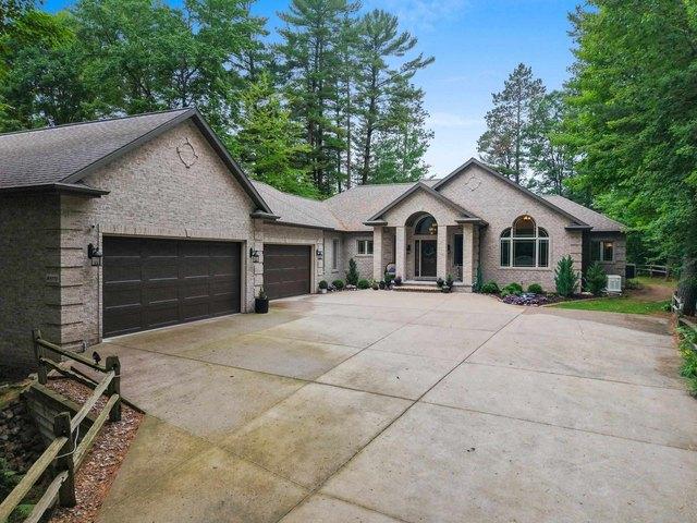 W2770 Setting Sun Rd, Keshena, WI 54135
