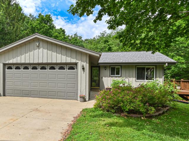 W277S8435 Riverview Dr