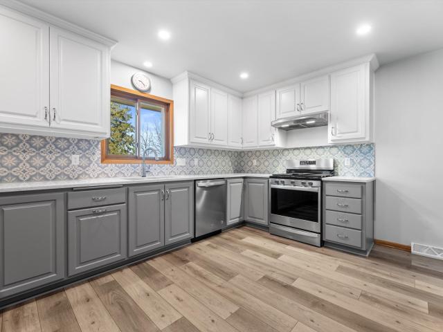 W287N6615 Hibritten Way